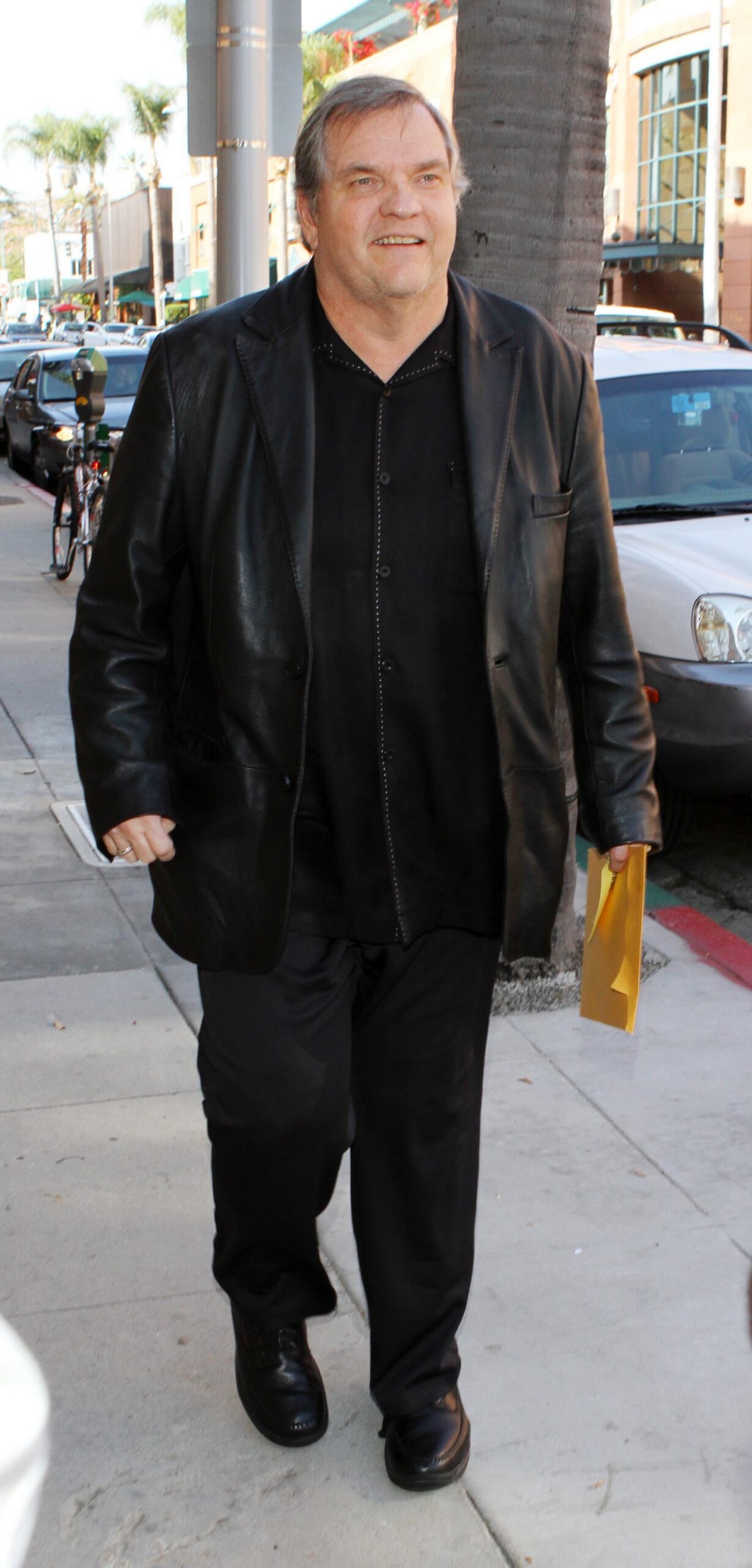 Unpublished Meat Loaf Interview Goes Viral: 'I Lost A Hundred Dollars'