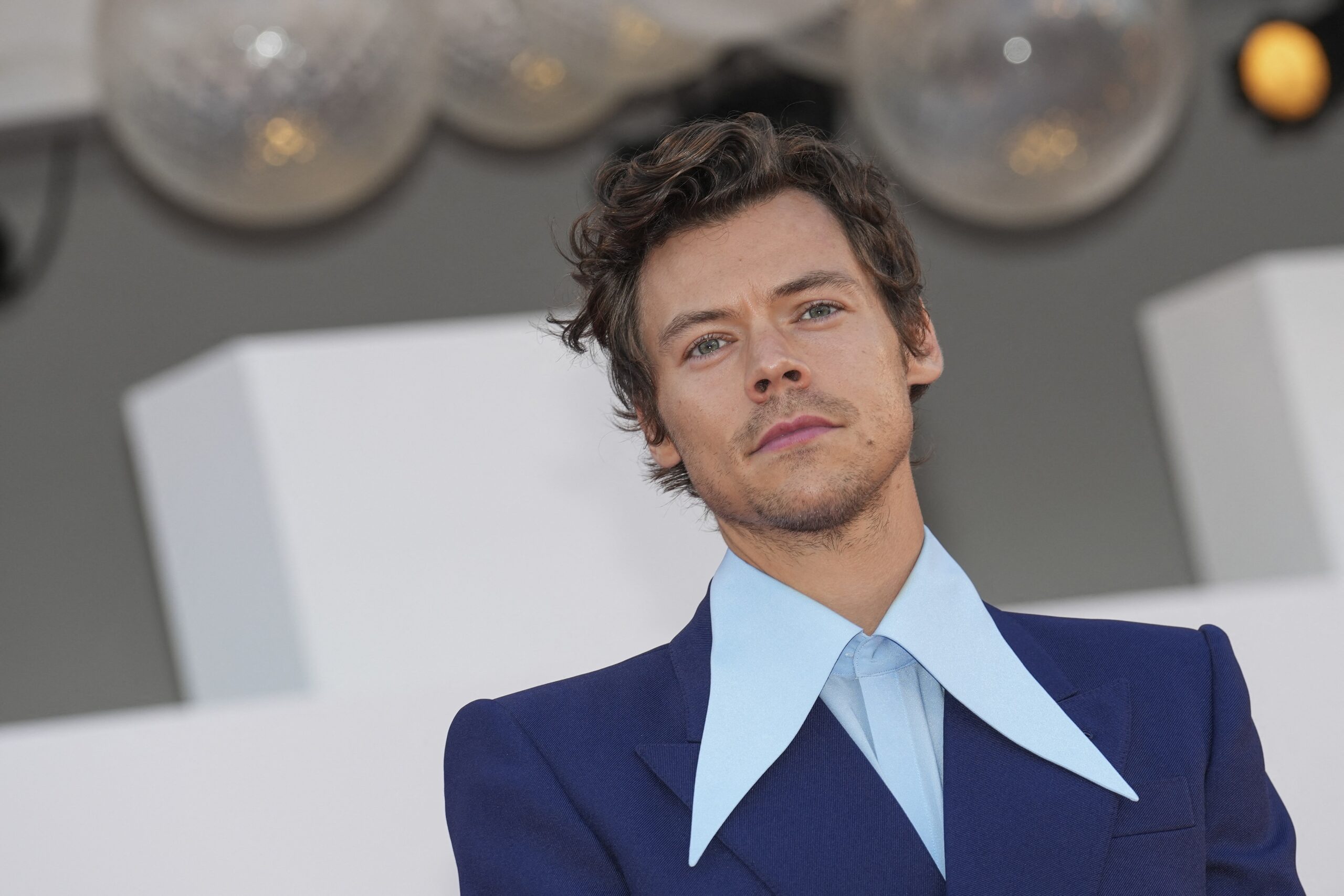 Are Harry Styles & Chris Pine Feuding?!?