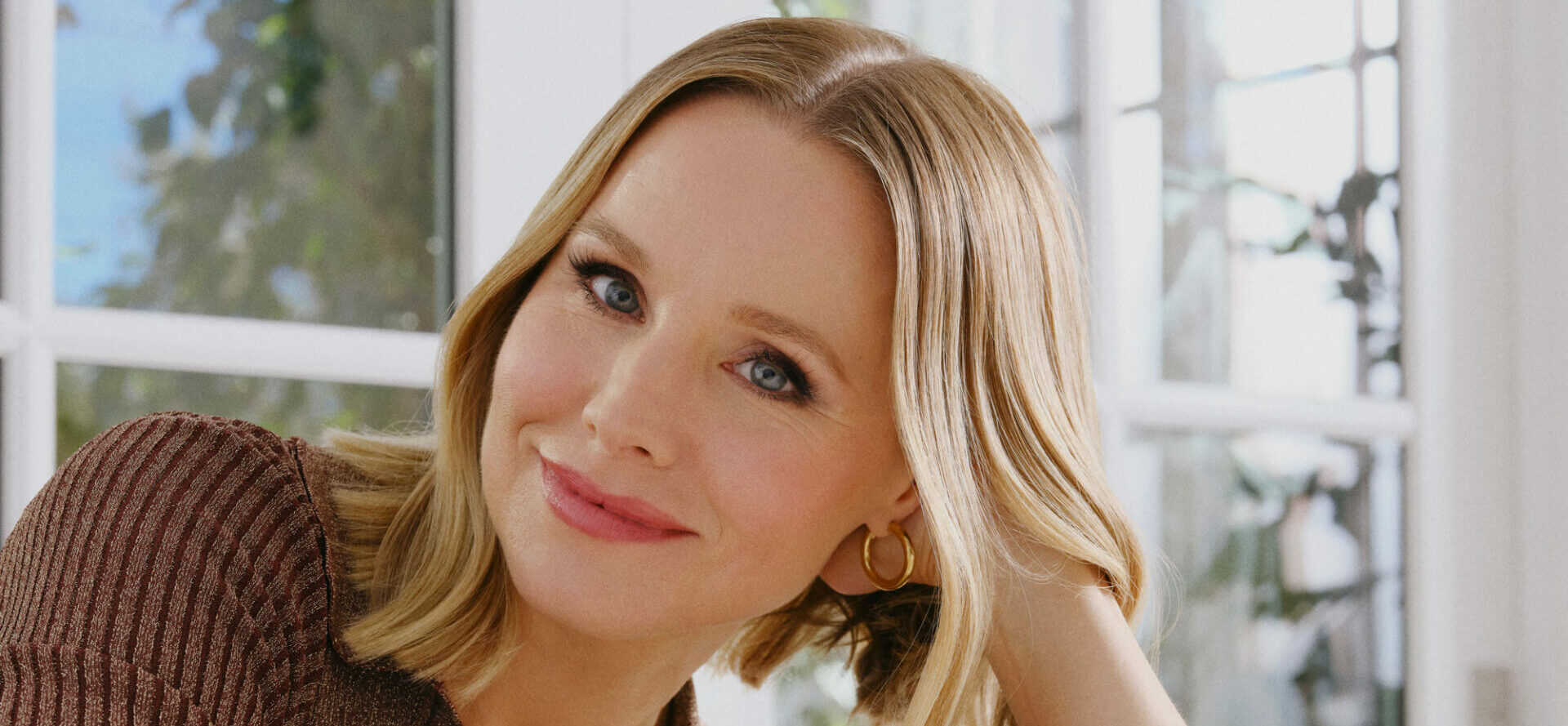 Kristen Bell Called Out For 'Weird Stuff' After Bizarre Request