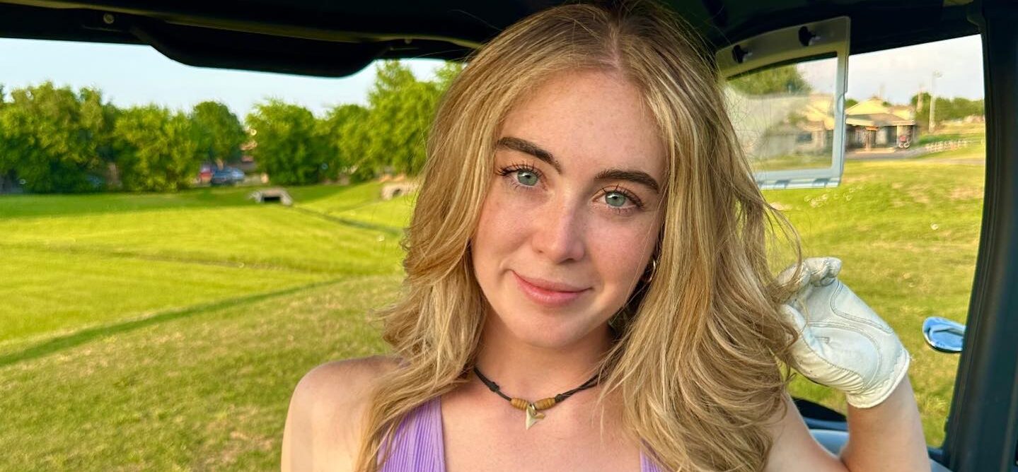 Golfer Grace Charis In Unzipped Crop Top Is 'Distracting' On The Golf ...