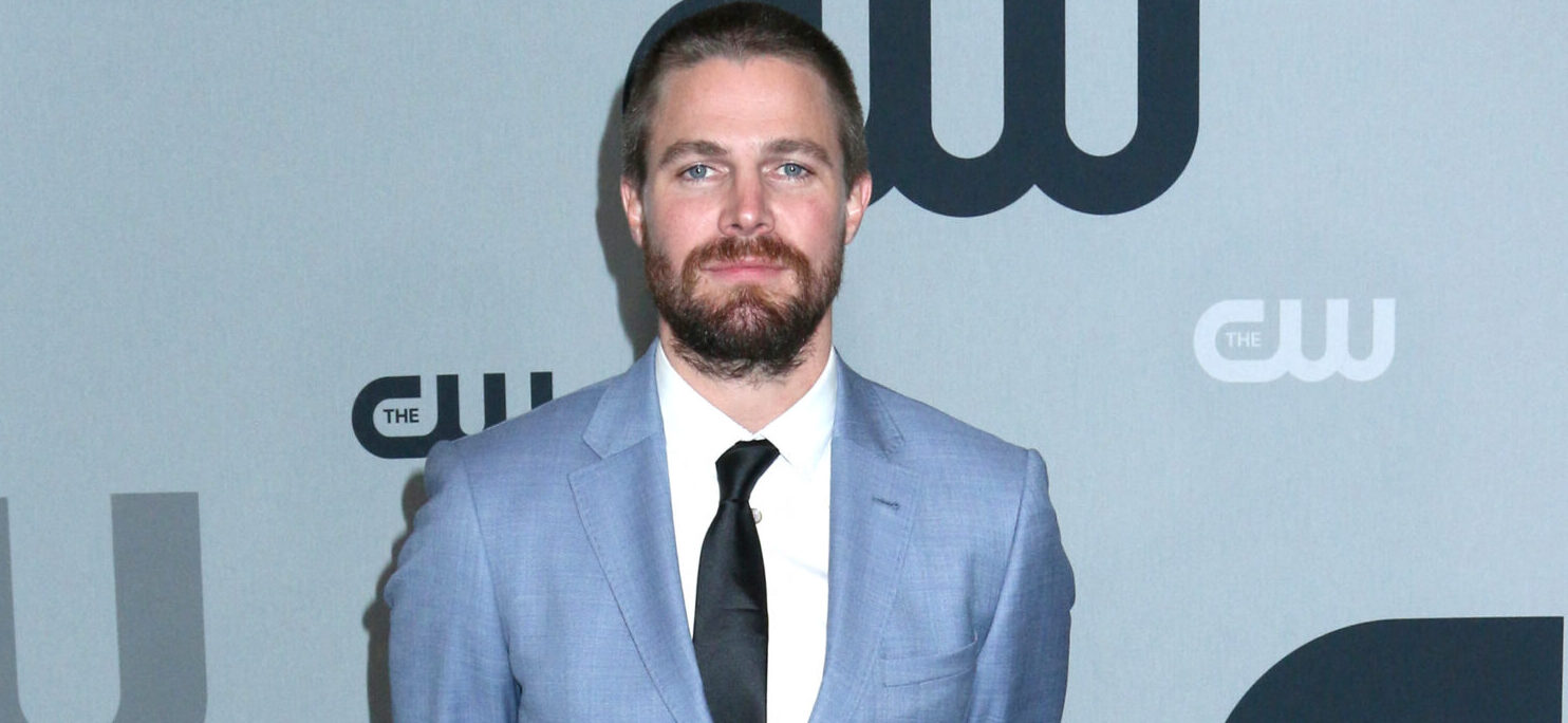 'Arrow' Creator Defends Stephen Amell After His Anti-Strike Remark
