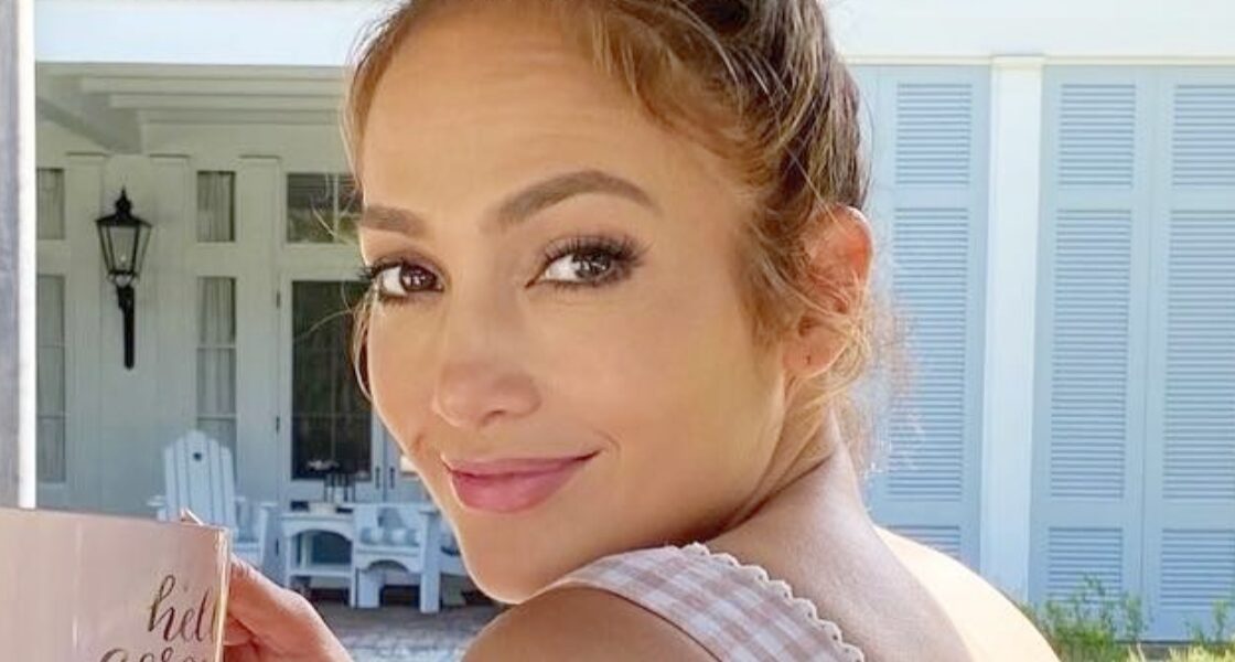 Jennifer Lopez In Bikini & High Heels Activates 'Summer Mode'
