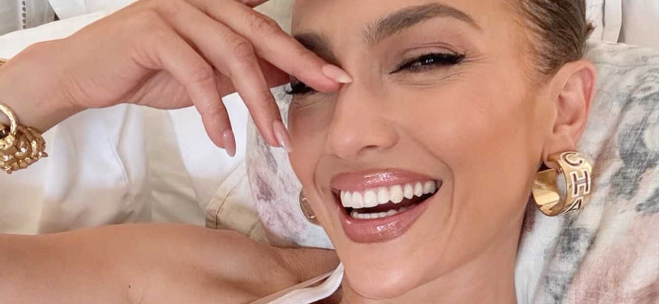 Jennifer Lopez In White String Bikini Asked For A 'Rear' View
