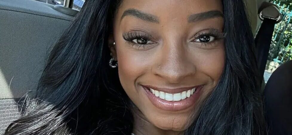 Simone Biles' 'Cheeky' Bikini Snap Gets '10s Across The Board'