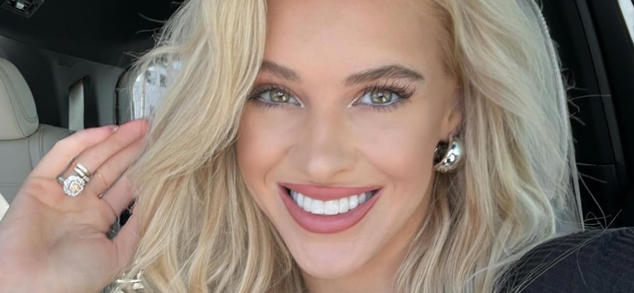 Veronika Rajek Shows Off Her 'New Attitude' In Poolside Swimsuit