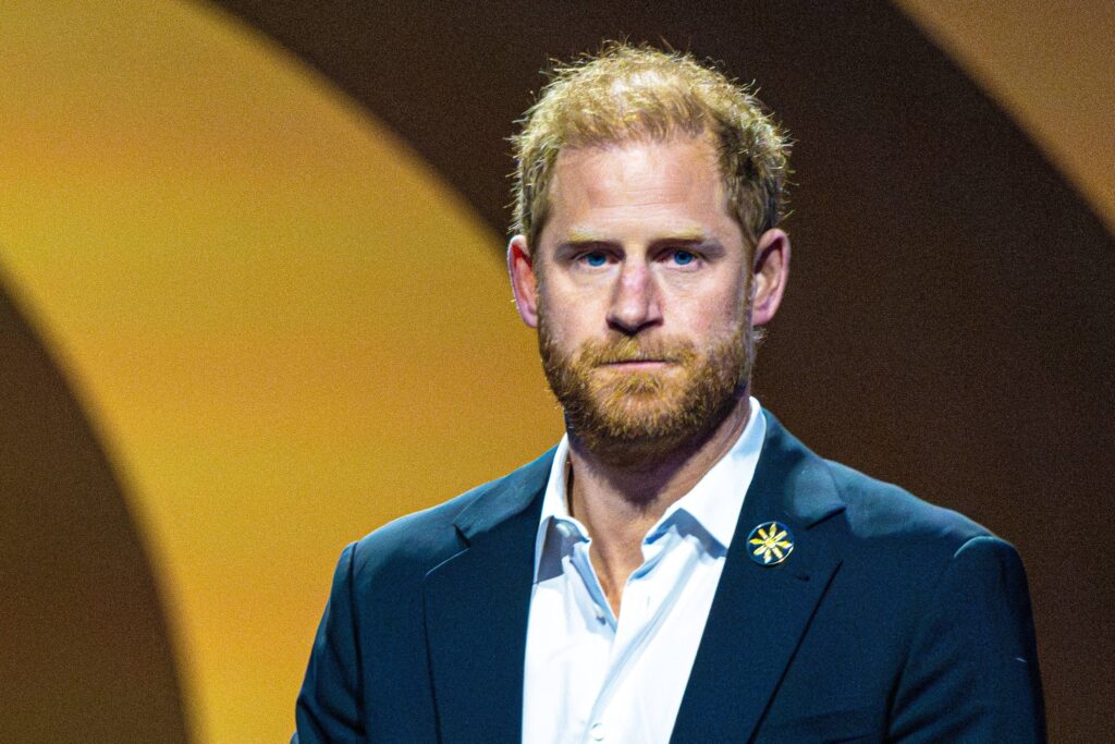 Prince Harry’s Exit From Royal Life Has Left Him Looking ‘Very Sad ...