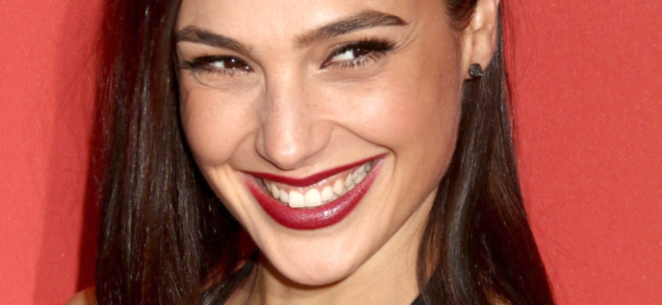 Gal Gadot In Sheer Dress Attracts Attention From 'The Waist Up'