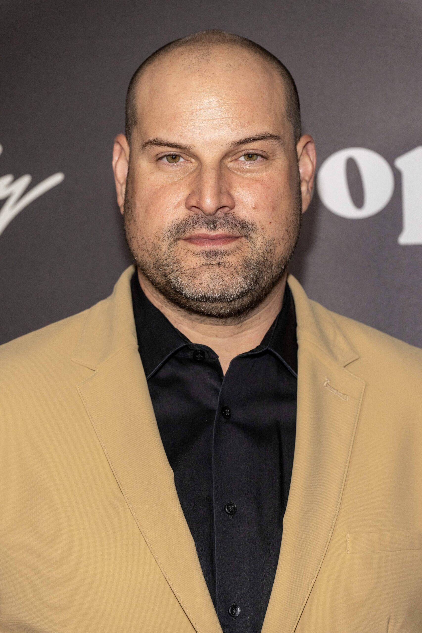 Max Adler Spills On Emotional 'Glee' Reunion During 'Weakest Link' Premiere