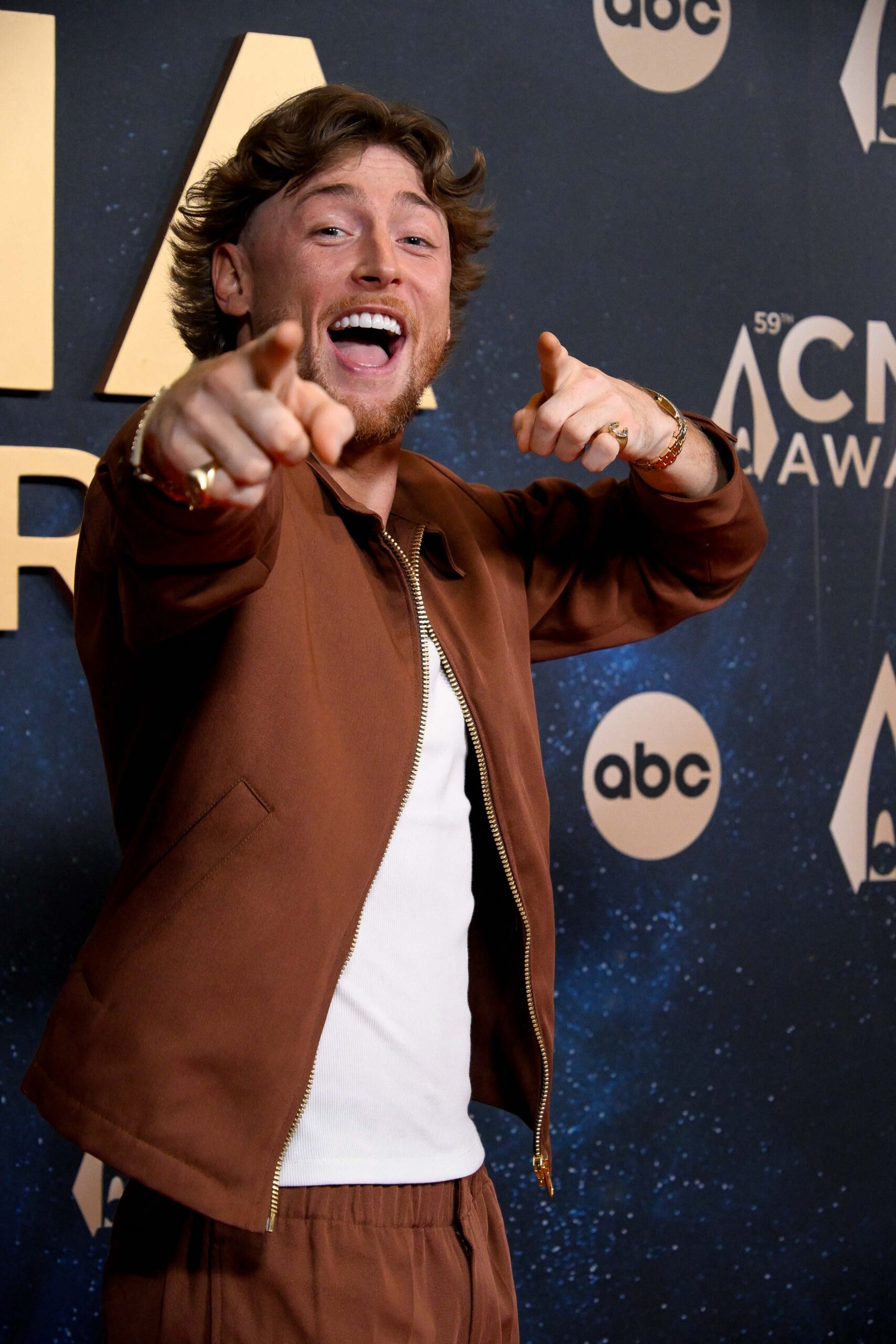 Bailey Zimmerman Radiates Confidence At CMA Awards