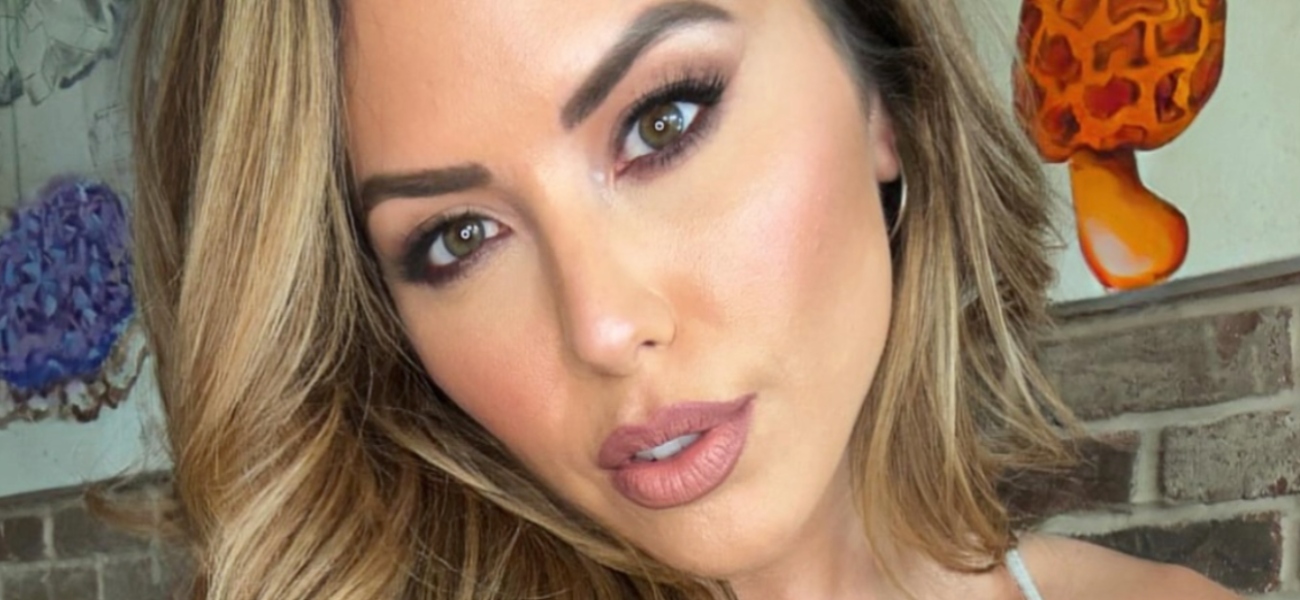 Brittney Palmer Told Bikini Inappropriate As 'Married'