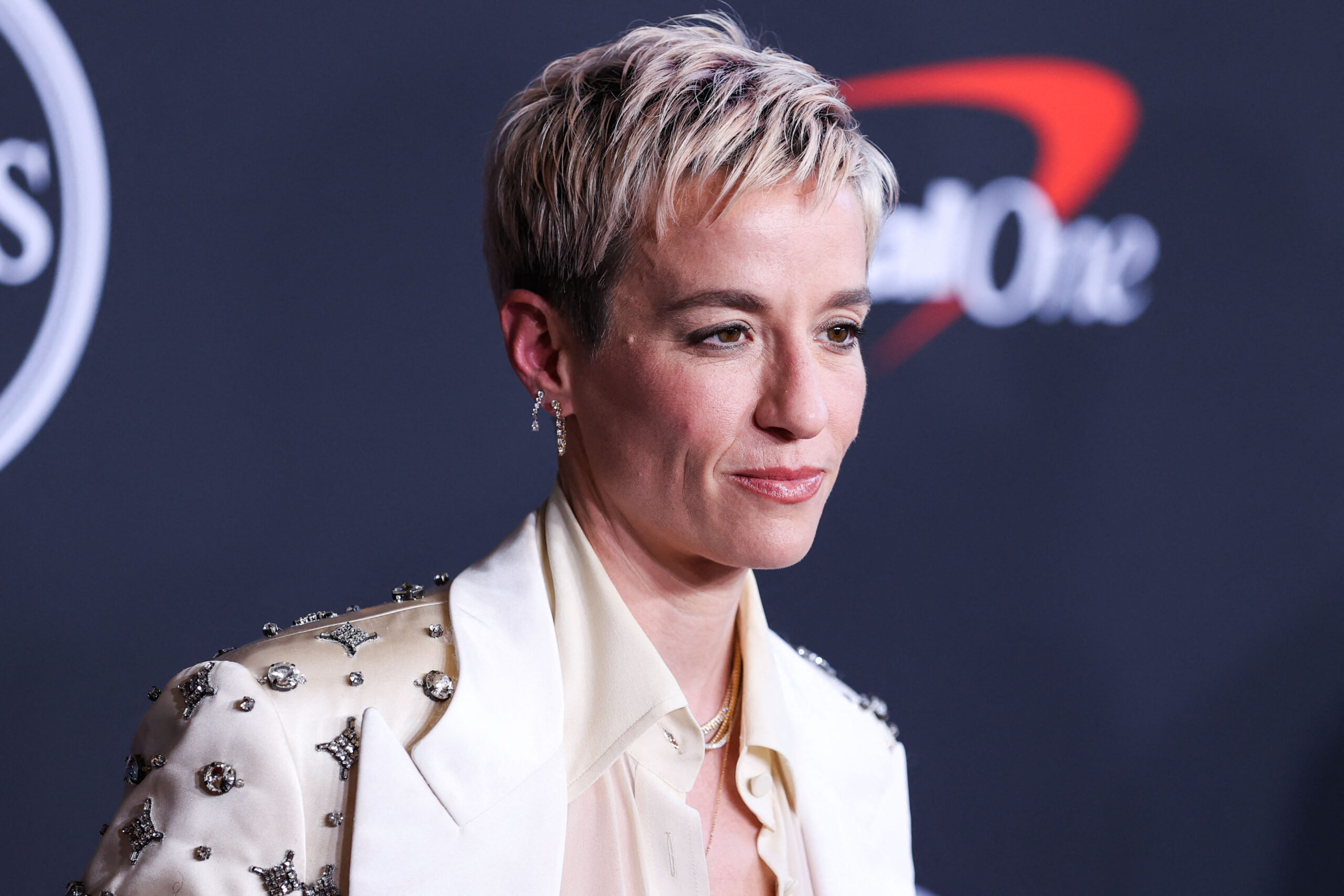 Megyn Kelly's Harsh Personal Attack At Megan Rapinoe After Hockey Comment