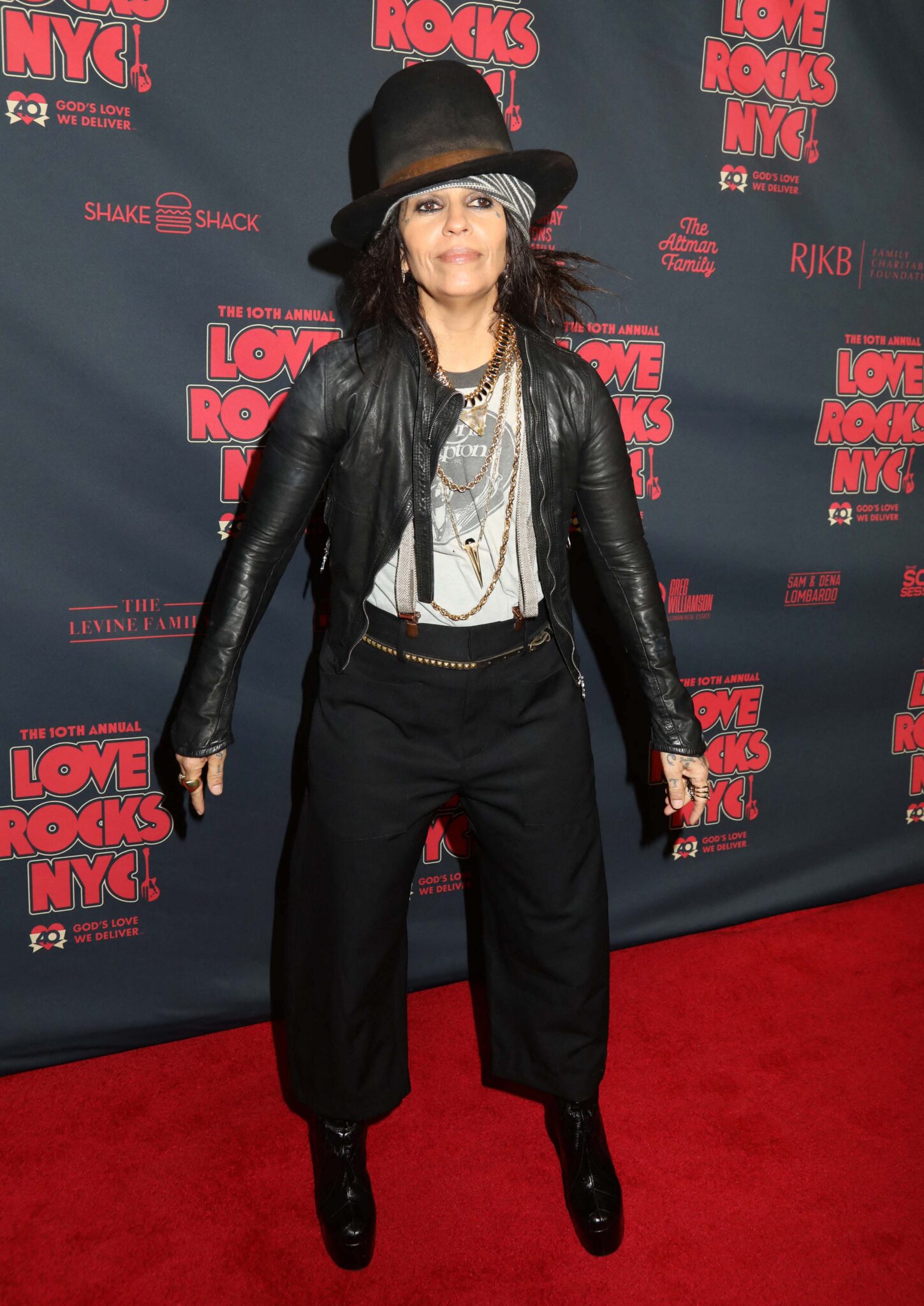 Linda Perry Shares Honest Feedback About Madonna’s Music - Blast The Radio
